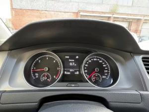 Grey Volkswagen Golf 2005 in Daugavpils, with an engine capacity of 1.60 L and mileage of 152 thousand km for 4900 €, photo 23 on AUTOMOTO.COM.LV