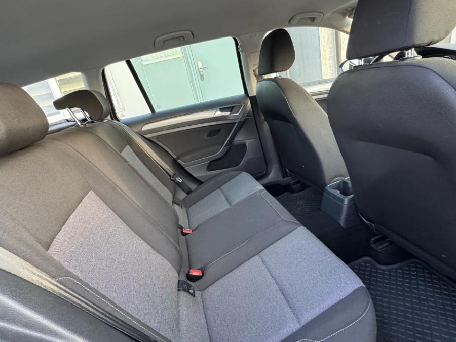 Pelēks Volkswagen Golf 2005 Rīga, ar dzinēja tilpumu 1.60 L un nobraukumu 152 tūkst. km par 6900 €, foto 10 vietnē AUTOMOTO.COM.LV