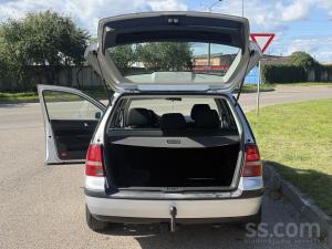 Pelēks Volkswagen Golf 2005 Daugavpils, ar dzinēja tilpumu 1.90 L un nobraukumu 250 tūkst. km par 1950 €, foto 6 vietnē AUTOMOTO.COM.LV
