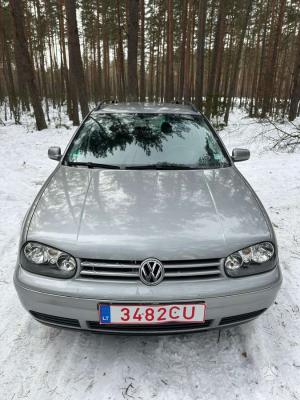 Pelēks Volkswagen Golf 2006 Varėna, ar dzinēja tilpumu 1.90 L un nobraukumu 131 tūkst. km par 3250 €, foto  vietnē AUTOMOTO.COM.LV