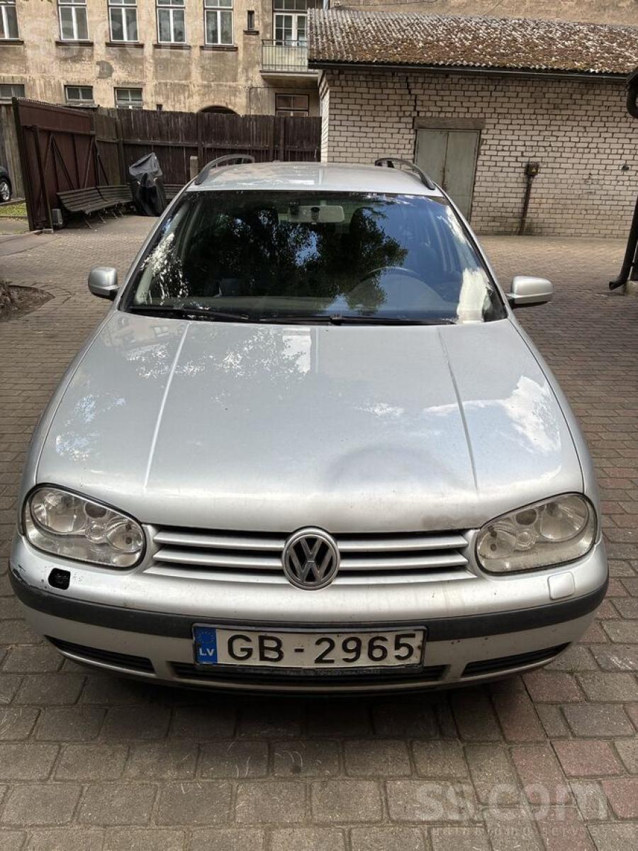 Grey Volkswagen Golf 2006 in Riga, with an engine capacity of 1.60 L and mileage of 226 thousand km for 700 €, photo 3 on AUTOMOTO.COM.LV