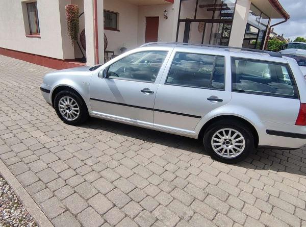 Pelēks Volkswagen Golf 2006 Marijampole, ar dzinēja tilpumu 1.90 L un nobraukumu 310 tūkst. km par 1650 €, foto 3 vietnē AUTOMOTO.COM.LV