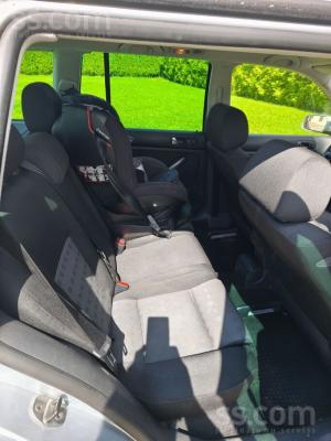 Pelēks Volkswagen Golf 2006 Daugavpils, ar dzinēja tilpumu 1.90 L un nobraukumu 377 tūkst. km par 1450 €, foto 11 vietnē AUTOMOTO.COM.LV