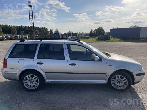 Фольксваген Гольф 2006 в Алуксне на AUTOMOTO.COM.LV Серый Фольксваген Гольф 2006 в Алуксне, объемом двигателя 1.90 л и пробегом 400 тыс. км за 1500 €, фото 4 на AUTOMOTO.COM.LV