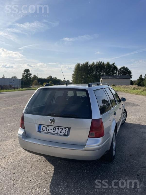 Фольксваген Гольф 2006 в Алуксне на AUTOMOTO.COM.LV Серый Фольксваген Гольф 2006 в Алуксне, объемом двигателя 1.90 л и пробегом 400 тыс. км за 1500 €, фото 5 на AUTOMOTO.COM.LV