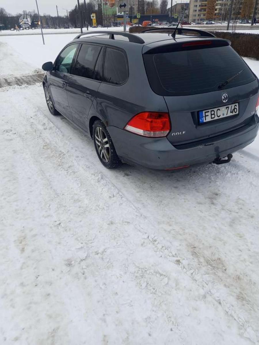 Grey Volkswagen Golf 2007 in Kaunas, with an engine capacity of 1.90 L and mileage of 393 thousand km for 1400 €, photo 1 on AUTOMOTO.COM.LV