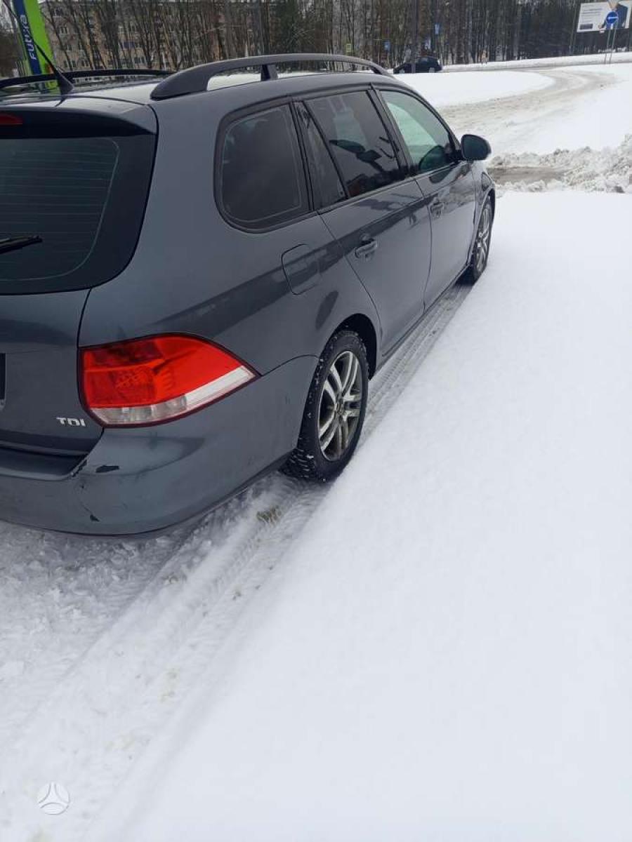Grey Volkswagen Golf 2007 in Kaunas, with an engine capacity of 1.90 L and mileage of 393 thousand km for 1400 €, photo 3 on AUTOMOTO.COM.LV