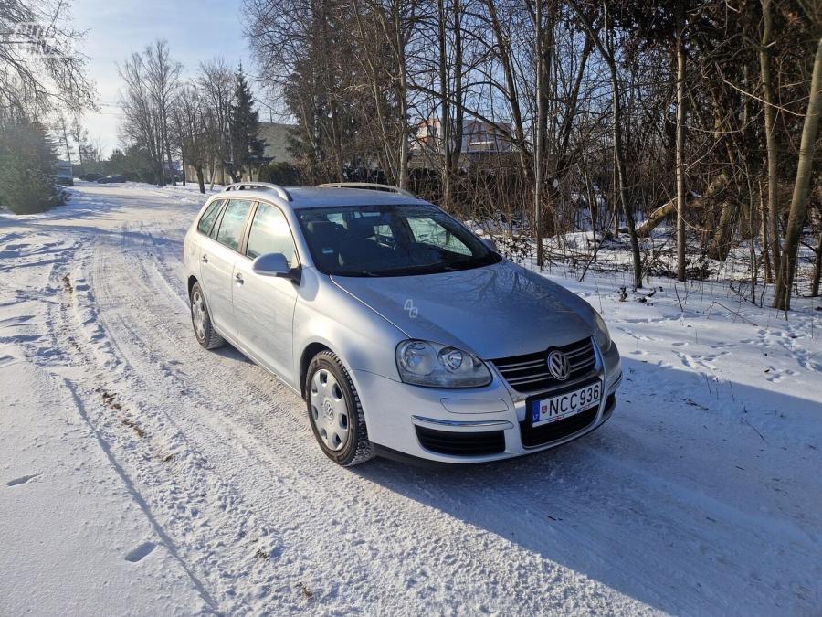 Grey Volkswagen Golf 2007 in Marijampole, with an engine capacity of 1.90 L and mileage of 301 thousand km for 1600 €, photo 5 on AUTOMOTO.COM.LV