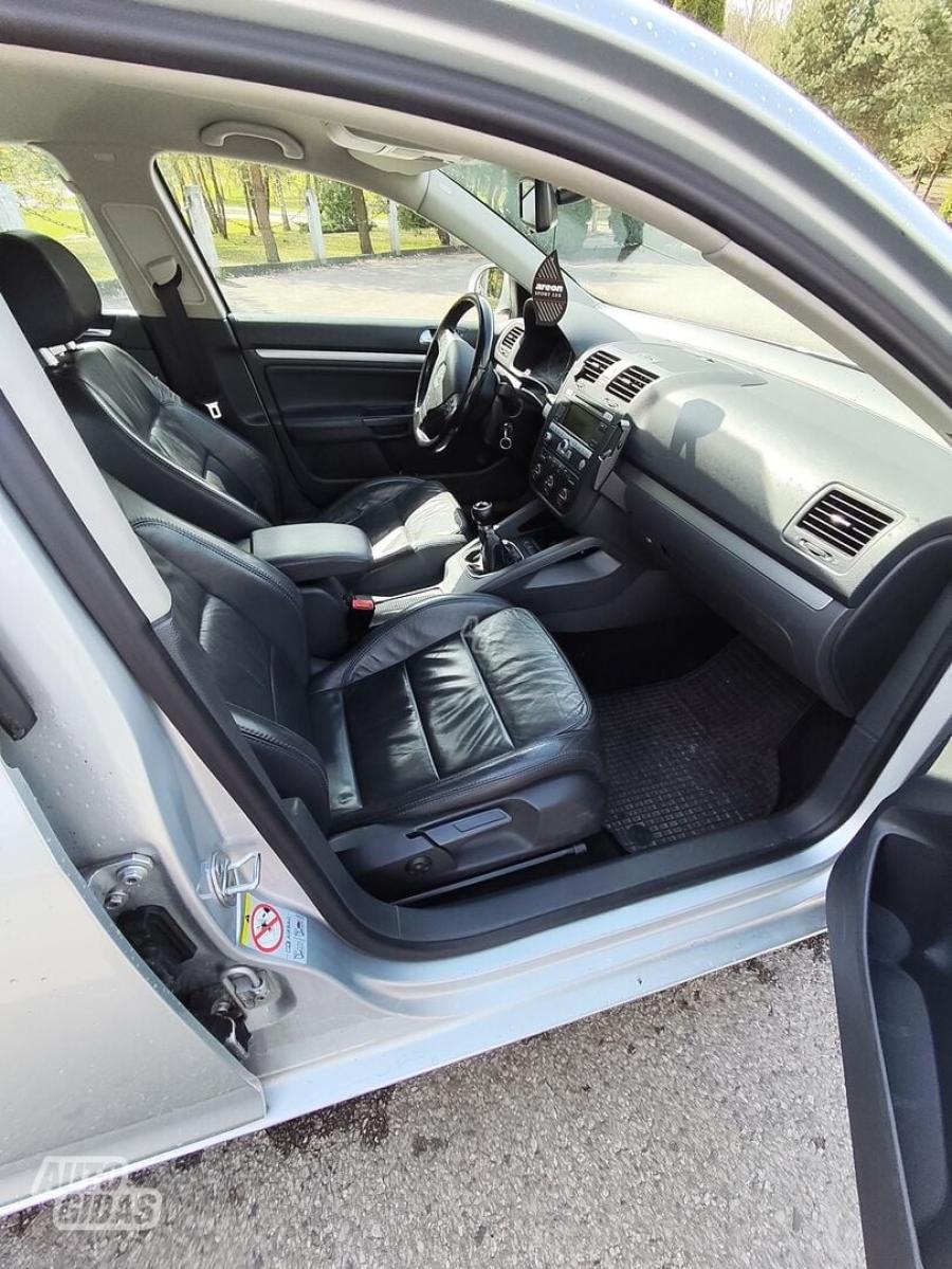 Pelēks Volkswagen Golf 2007 Kauņa, ar dzinēja tilpumu 1.90 L un nobraukumu 286 tūkst. km par 2700 €, foto 8 vietnē AUTOMOTO.COM.LV
