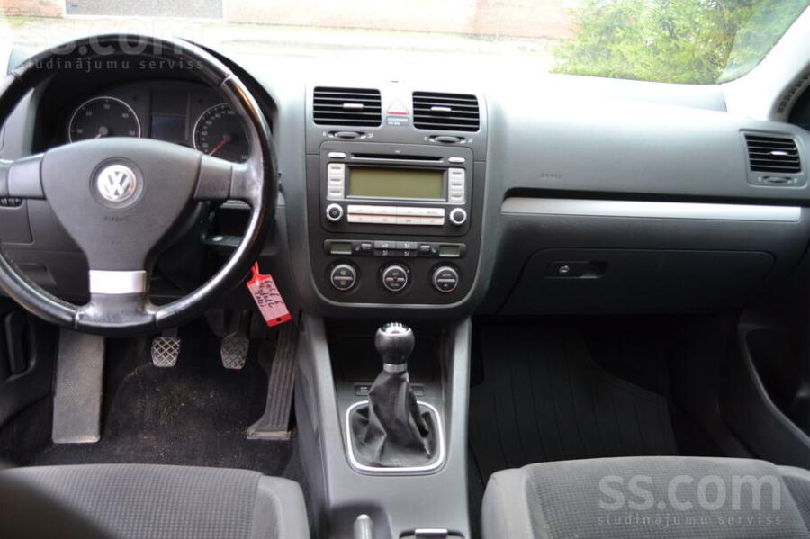 Pelēks Volkswagen Golf 2007 Gulbene, ar dzinēja tilpumu 2.00 L un nobraukumu 286 tūkst. km par 4200 €, foto 10 vietnē AUTOMOTO.COM.LV