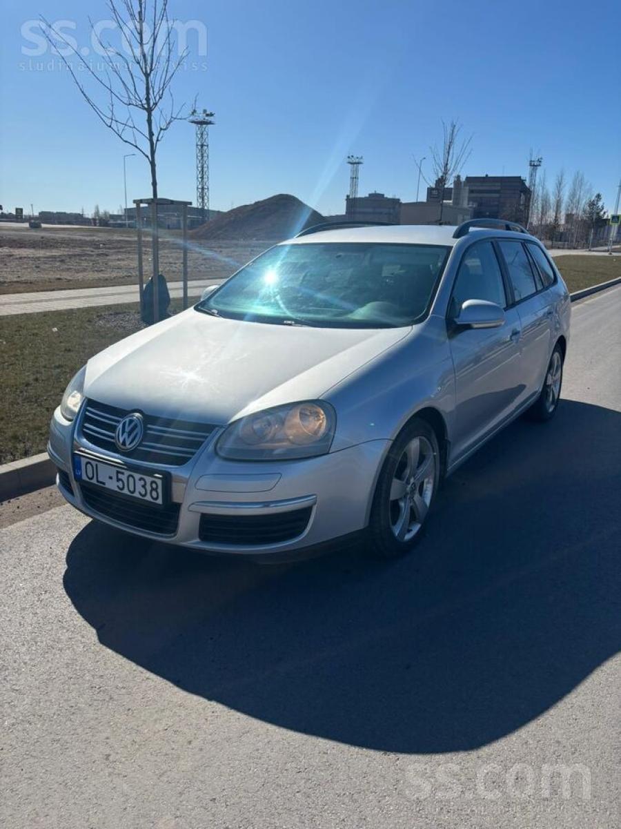 Pelēks Volkswagen Golf 2007 Liepāja, ar dzinēja tilpumu 1.90 L un nobraukumu 371 tūkst. km par 1900 €, foto 3 vietnē AUTOMOTO.COM.LV