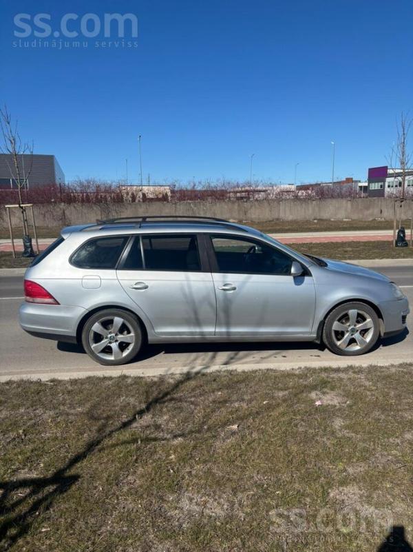 Grey Volkswagen Golf 2007 in Liepaja, with an engine capacity of 1.90 L and mileage of 371 thousand km for 1900 €, photo 3 on AUTOMOTO.COM.LV