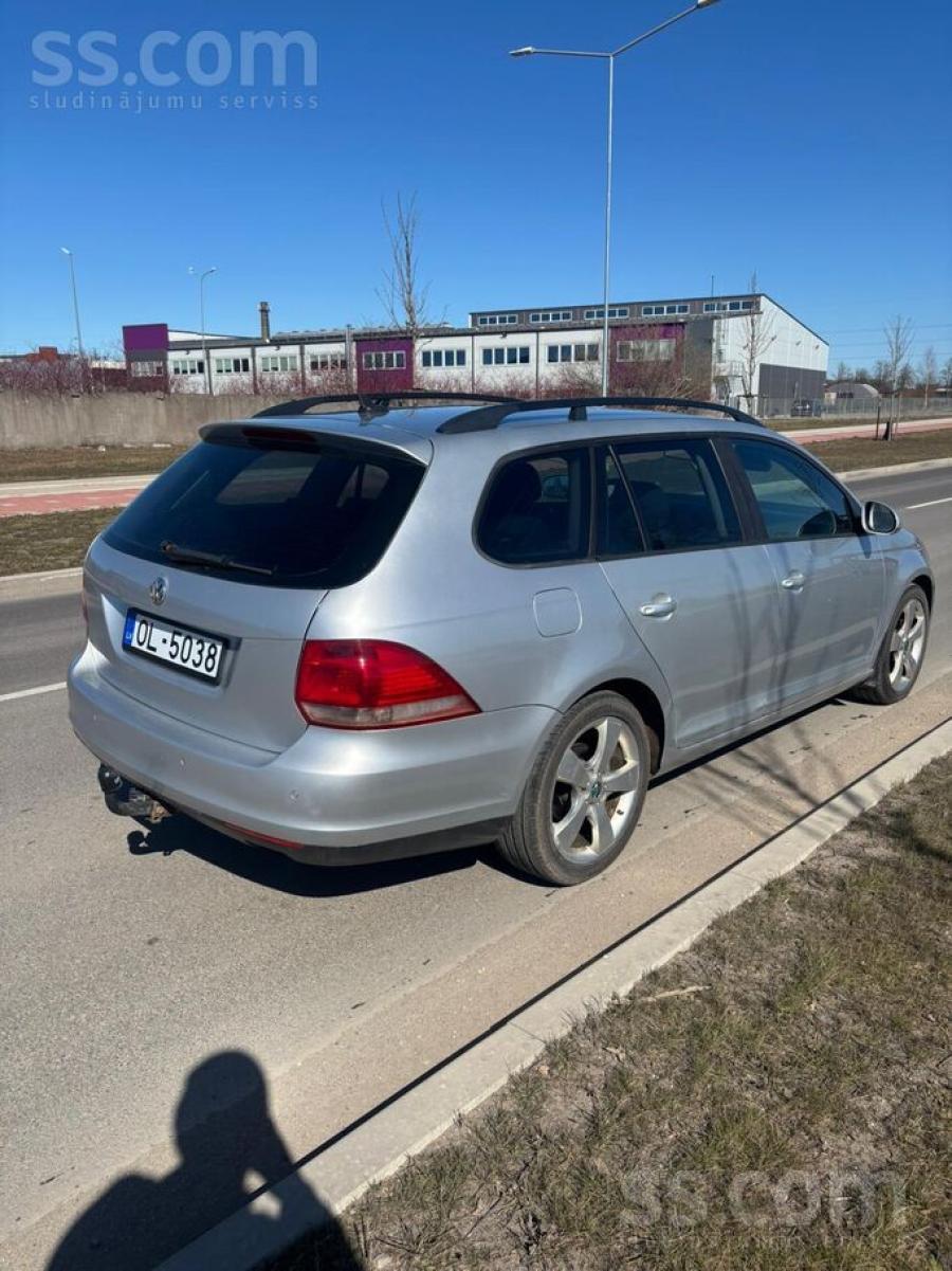 Pelēks Volkswagen Golf 2007 Liepāja, ar dzinēja tilpumu 1.90 L un nobraukumu 371 tūkst. km par 1900 €, foto 6 vietnē AUTOMOTO.COM.LV