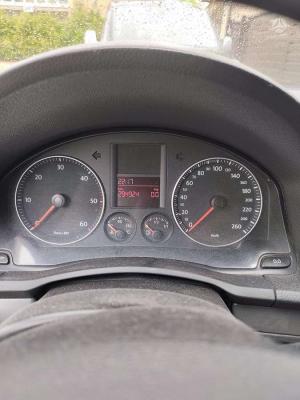 Grey Volkswagen Golf 2007 in Kaunas, with an engine capacity of 1.90 L and mileage of 295 thousand km for 1200 €, photo  on AUTOMOTO.COM.LV
