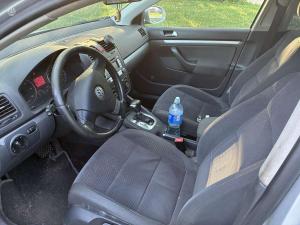 Pelēks Volkswagen Golf 2007 Viļņa, ar dzinēja tilpumu 1.90 L un nobraukumu 370 tūkst. km par 1250 €, foto 6 vietnē AUTOMOTO.COM.LV