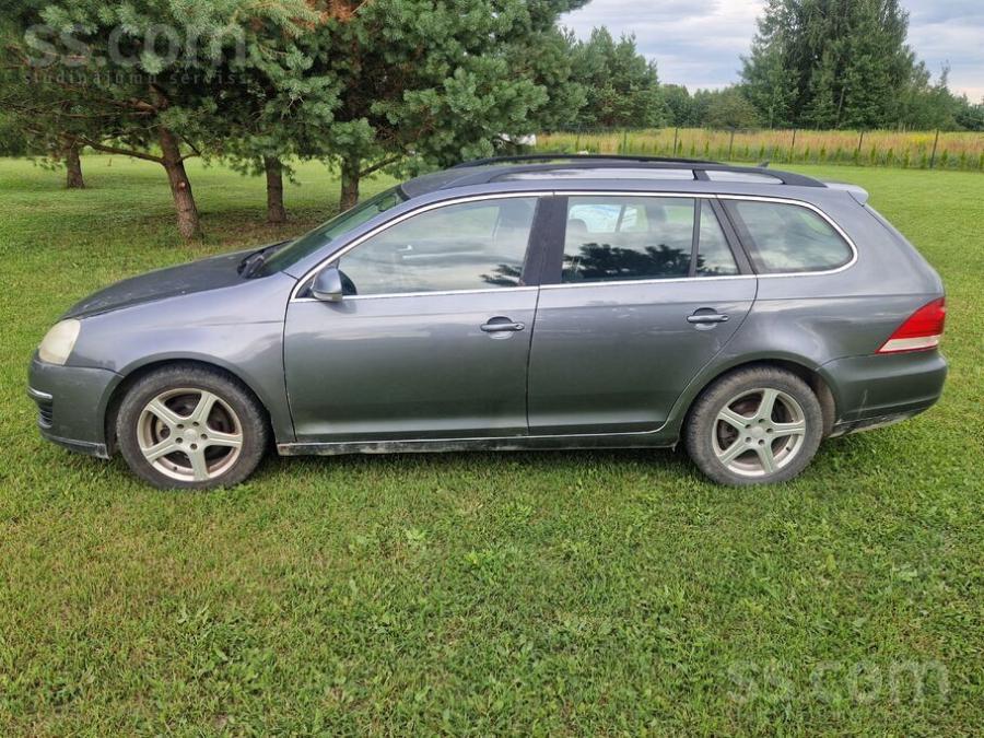 Pelēks Volkswagen Golf 2007 Rīga, ar dzinēja tilpumu 2.00 L un nobraukumu 352 tūkst. km par 1150 €, foto 5 vietnē AUTOMOTO.COM.LV