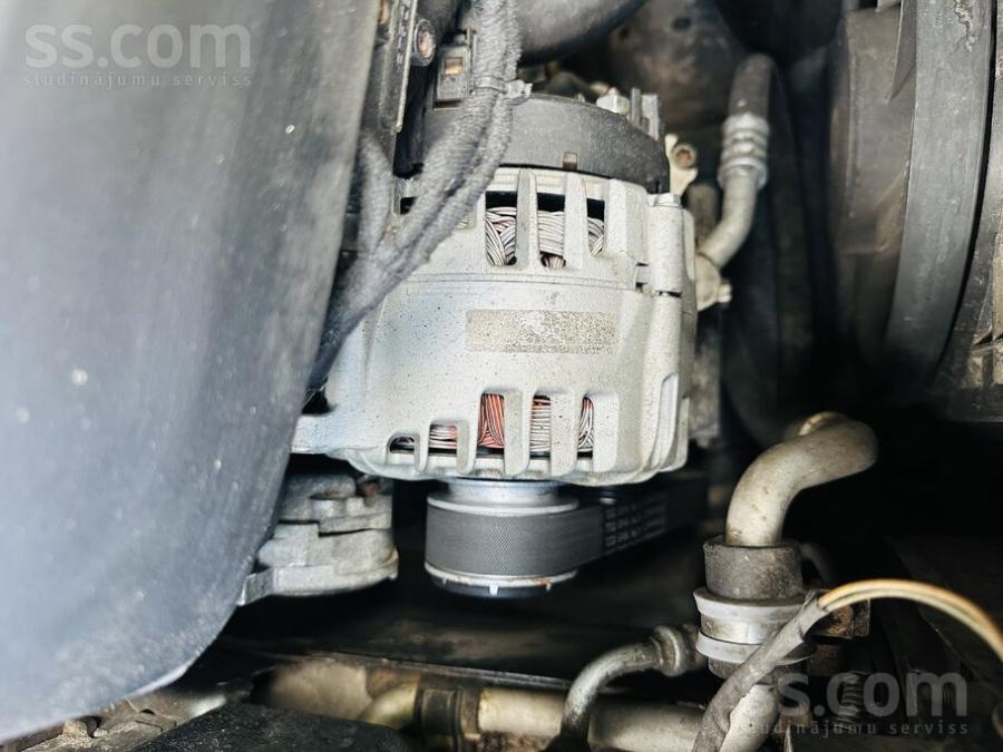 Grey Volkswagen Golf 2007 in Riga, with an engine capacity of 1.60 L and mileage of 289 thousand km for 1900 €, photo 4 on AUTOMOTO.COM.LV