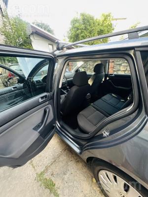 Grey Volkswagen Golf 2007 in Riga, with an engine capacity of 1.60 L and mileage of 289 thousand km for 1900 €, photo 7 on AUTOMOTO.COM.LV