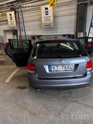 Pelēks Volkswagen Golf 2007 Rīga, ar dzinēja tilpumu 1.60 L un nobraukumu 287 tūkst. km par 1650 €, foto 5 vietnē AUTOMOTO.COM.LV