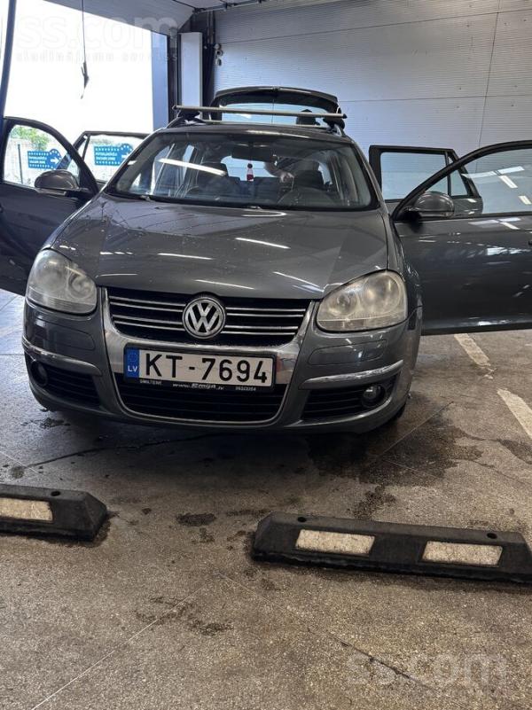Pelēks Volkswagen Golf 2007 Rīga, ar dzinēja tilpumu 1.60 L un nobraukumu 290 tūkst. km par 1850 €, foto 1 vietnē AUTOMOTO.COM.LV
