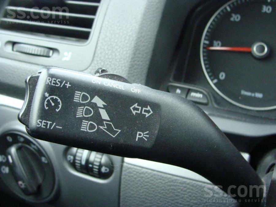 Pelēks Volkswagen Golf 2007 Rīga, ar dzinēja tilpumu 1.90 L un nobraukumu 0 tūkst. km par 3390 €, foto 11 vietnē AUTOMOTO.COM.LV