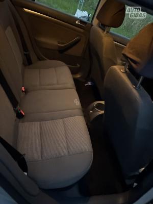 Grey Volkswagen Golf 2007 in Alytus, with an engine capacity of 1.60 L and mileage of 280 thousand km for 1200 €, photo 14 on AUTOMOTO.COM.LV