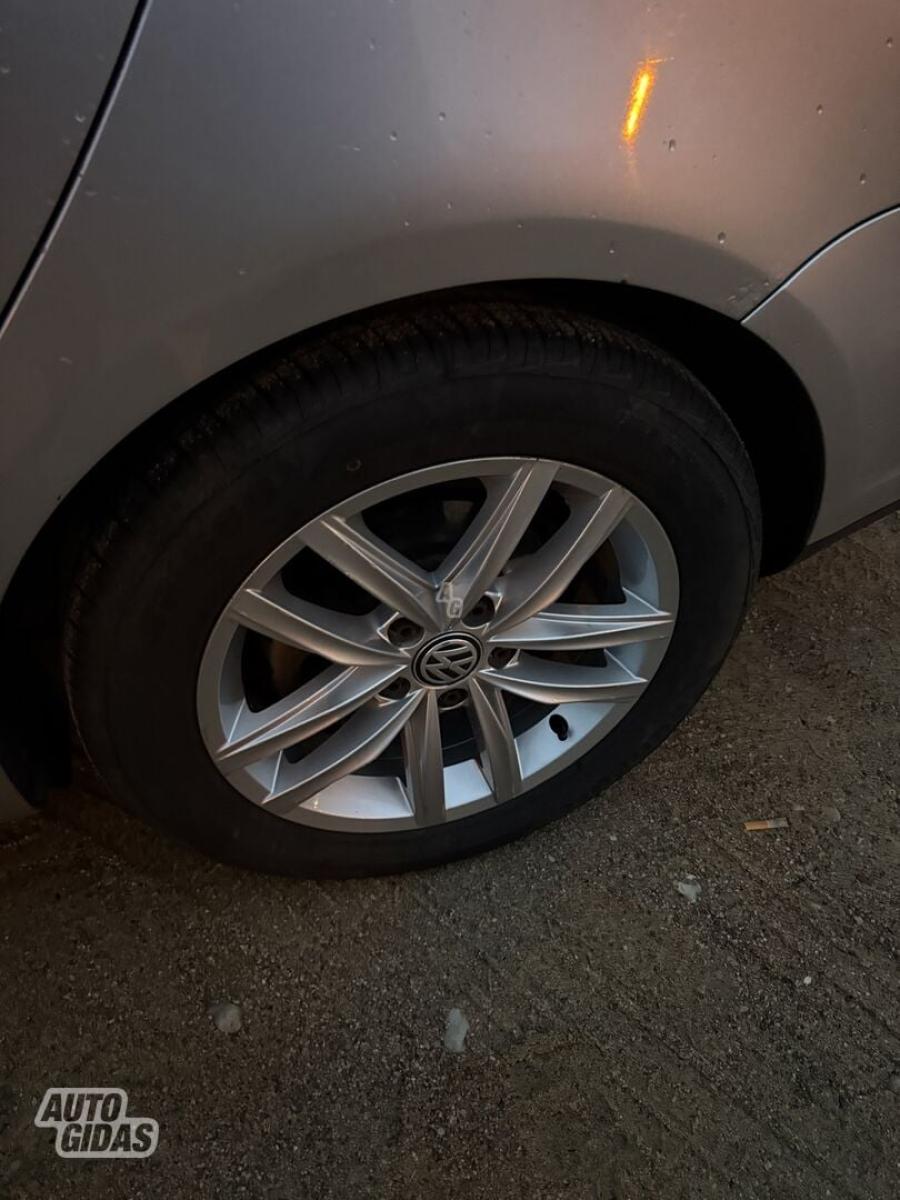 Grey Volkswagen Golf 2007 in Alytus, with an engine capacity of 1.60 L and mileage of 280 thousand km for 1200 €, photo 17 on AUTOMOTO.COM.LV