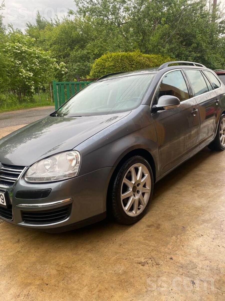 Grey Volkswagen Golf 2008 in Riga, with an engine capacity of 1.90 L and mileage of 262 thousand km for 2500 €, photo 5 on AUTOMOTO.COM.LV