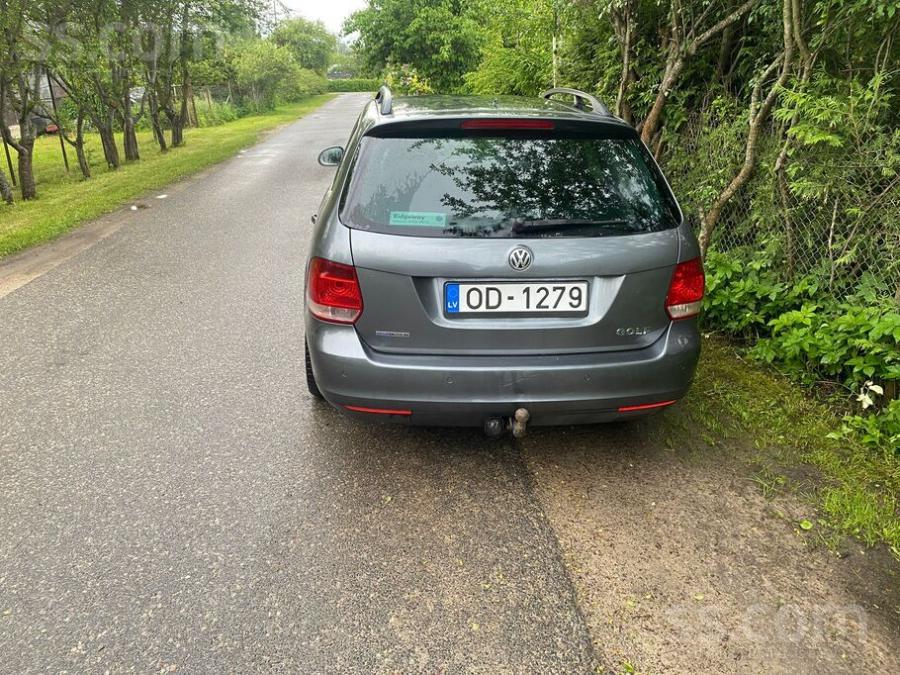 Grey Volkswagen Golf 2008 in Riga, with an engine capacity of 1.90 L and mileage of 262 thousand km for 2500 €, photo 6 on AUTOMOTO.COM.LV