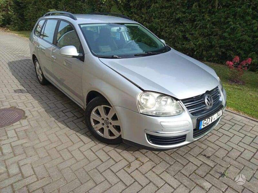 Pelēks Volkswagen Golf 2008 Kauņa, ar dzinēja tilpumu 1.90 L un nobraukumu 388 tūkst. km par 1050 €, foto 1 vietnē AUTOMOTO.COM.LV