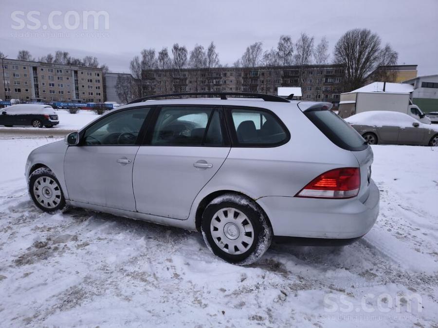 Pelēks Volkswagen Golf 2008 Rīga, ar dzinēja tilpumu 1.90 L un nobraukumu 319 tūkst. km par 1400 €, foto 1 vietnē AUTOMOTO.COM.LV
