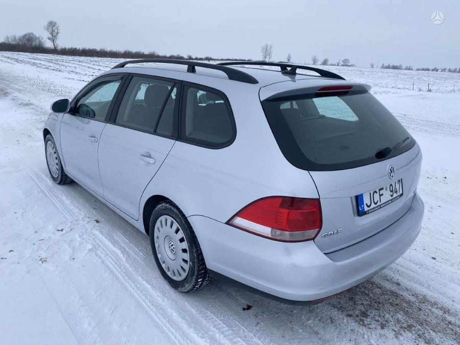 Pelēks Volkswagen Golf 2008 Marijampole, ar dzinēja tilpumu 1.90 L un nobraukumu 214 tūkst. km par 2700 €, foto 7 vietnē AUTOMOTO.COM.LV