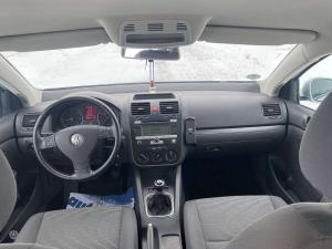 Pelēks Volkswagen Golf 2008 Marijampole, ar dzinēja tilpumu 1.90 L un nobraukumu 214 tūkst. km par 2700 €, foto 11 vietnē AUTOMOTO.COM.LV