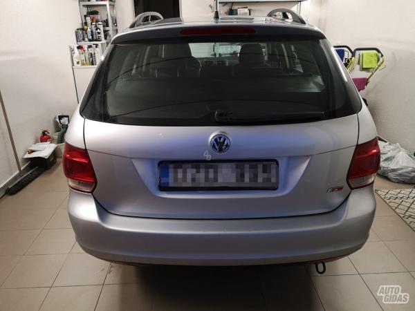 Pelēks Volkswagen Golf 2008 Jurbarkas, ar dzinēja tilpumu 1.90 L un nobraukumu 300 tūkst. km par 1950 €, foto 4 vietnē AUTOMOTO.COM.LV