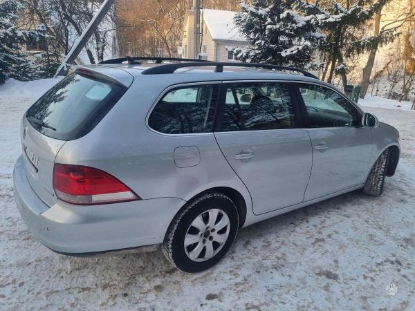 Grey Volkswagen Golf 2008 in Kaunas, with an engine capacity of 1.90 L and mileage of 272 thousand km for 2600 €, photo 4 on AUTOMOTO.COM.LV