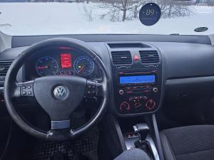 Grey Volkswagen Golf 2008 in Klaipeda, with an engine capacity of 1.90 L and mileage of 337 thousand km for 2200 €, photo 8 on AUTOMOTO.COM.LV