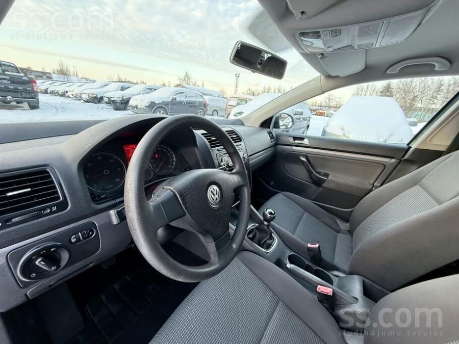 Grey Volkswagen Golf 2008 in Riga, with an engine capacity of 1.90 L and mileage of 0 thousand km for 2990 €, photo 20 on AUTOMOTO.COM.LV