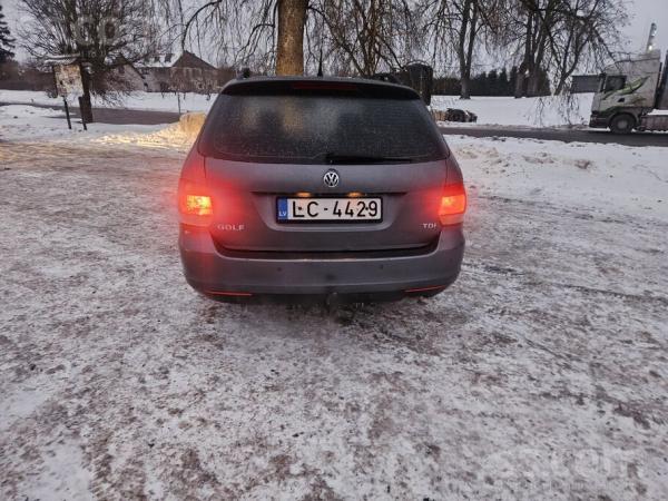 Pelēks Volkswagen Golf 2008 Valmiera, ar dzinēja tilpumu 1.90 L un nobraukumu 348 tūkst. km par 1590 €, foto 4 vietnē AUTOMOTO.COM.LV