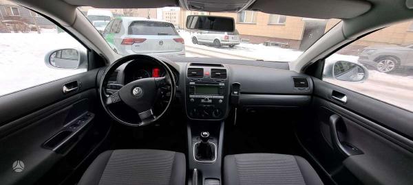 Grey Volkswagen Golf 2008 in Kaunas, with an engine capacity of 1.90 L and mileage of 228 thousand km for 2950 €, photo 4 on AUTOMOTO.COM.LV
