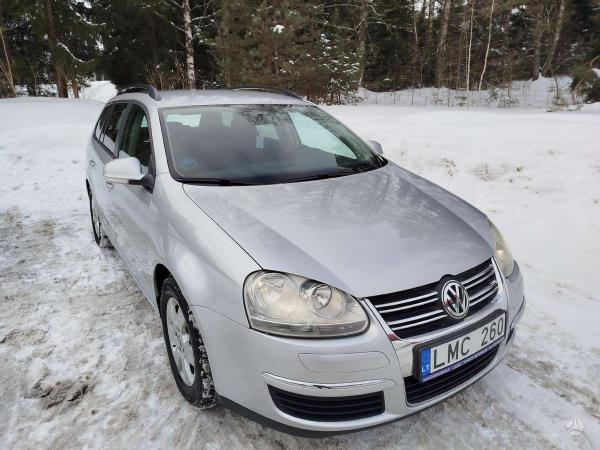 Grey Volkswagen Golf 2008 in Anyksciai, with an engine capacity of 1.90 L and mileage of 295 thousand km for 1750 €, photo 1 on AUTOMOTO.COM.LV