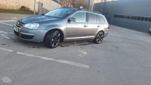 Grey Volkswagen Golf 2008 in Panevezys, with an engine capacity of 2.00 L and mileage of 308 thousand km for 1550 €, photo 1 on AUTOMOTO.COM.LV