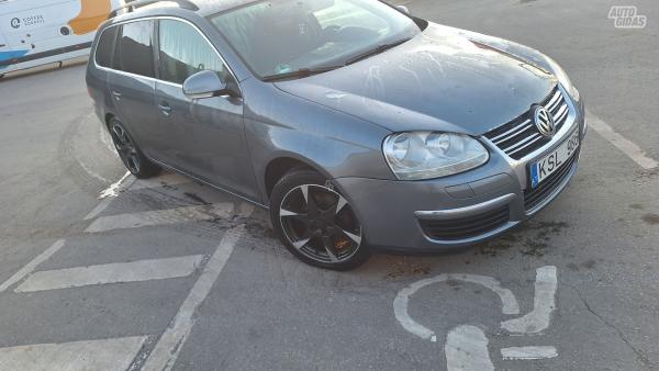 Grey Volkswagen Golf 2008 in Panevezys, with an engine capacity of 2.00 L and mileage of 308 thousand km for 1550 €, photo 4 on AUTOMOTO.COM.LV