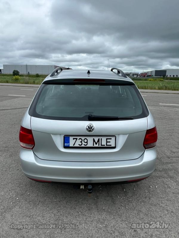 Grey Volkswagen Golf 2008 in Tallinn, with an engine capacity of 1.60 L and mileage of 268 thousand km for 3000 €, photo 4 on AUTOMOTO.COM.LV