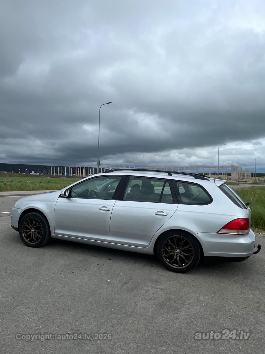 Grey Volkswagen Golf 2008 in Tallinn, with an engine capacity of 1.60 L and mileage of 268 thousand km for 3000 €, photo 6 on AUTOMOTO.COM.LV
