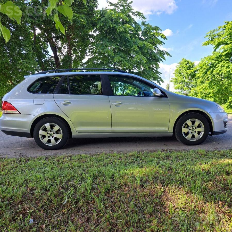 Pelēks Volkswagen Golf 2008 Rēzekne, ar dzinēja tilpumu 1.90 L un nobraukumu 0 tūkst. km par 3200 €, foto 5 vietnē AUTOMOTO.COM.LV