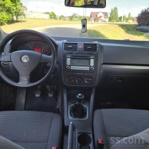 Pelēks Volkswagen Golf 2008 Rēzekne, ar dzinēja tilpumu 1.90 L un nobraukumu 0 tūkst. km par 3200 €, foto 8 vietnē AUTOMOTO.COM.LV