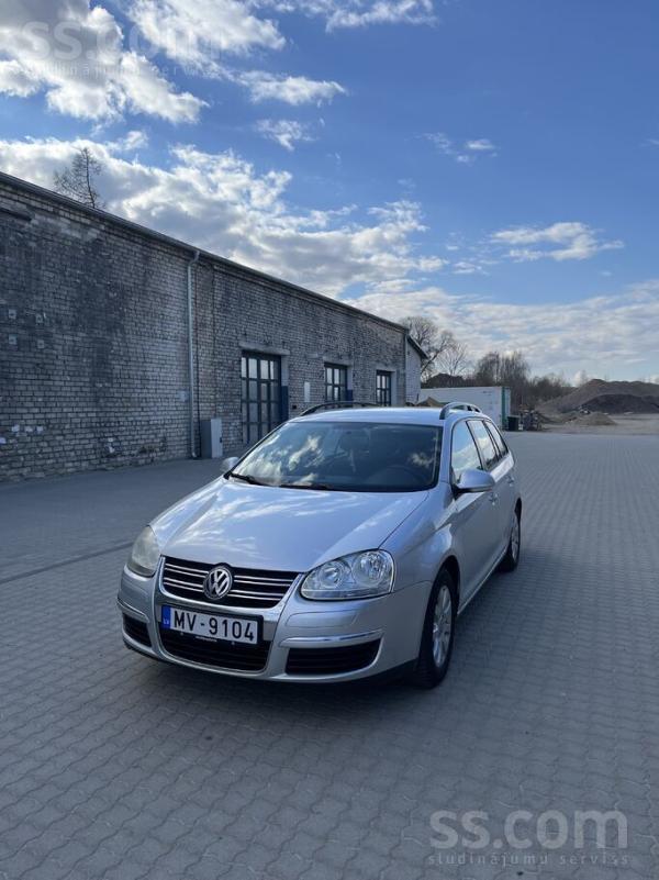 Grey Volkswagen Golf 2008 in Kuldiga, with an engine capacity of 1.90 L and mileage of 277 thousand km for 1900 €, photo 1 on AUTOMOTO.COM.LV