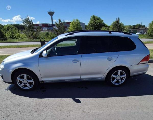 Pelēks Volkswagen Golf 2008 Gargždai, ar dzinēja tilpumu 1.90 L un nobraukumu 410 tūkst. km par 1800 €, foto 2 vietnē AUTOMOTO.COM.LV