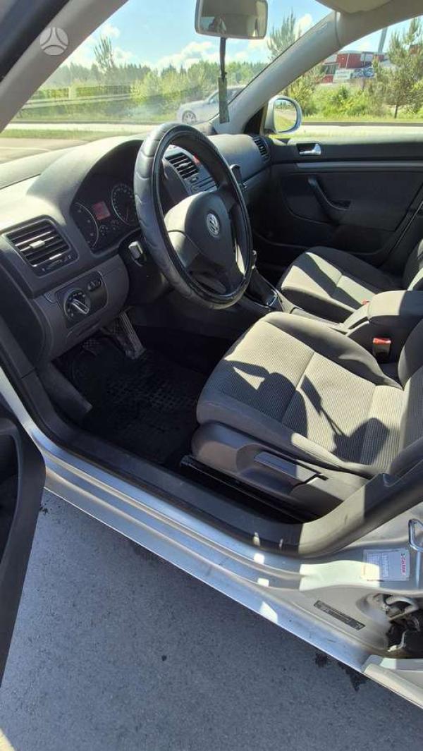 Pelēks Volkswagen Golf 2008 Gargždai, ar dzinēja tilpumu 1.90 L un nobraukumu 410 tūkst. km par 1800 €, foto 7 vietnē AUTOMOTO.COM.LV