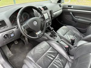 Pelēks Volkswagen Golf 2008 Saldus, ar dzinēja tilpumu 2.00 L un nobraukumu 127 tūkst. km par 3500 €, foto 6 vietnē AUTOMOTO.COM.LV